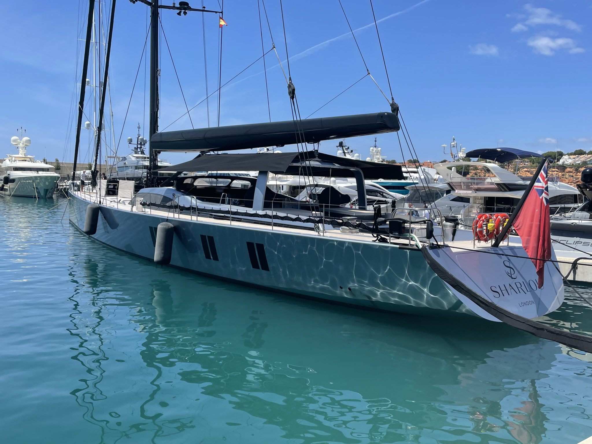 UMLR – Navire SHARLOU en refit chez ARC